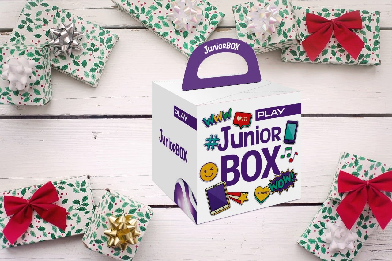 Play przygotował świąteczny JUNIOR BOX z atrakcyjną zawartością