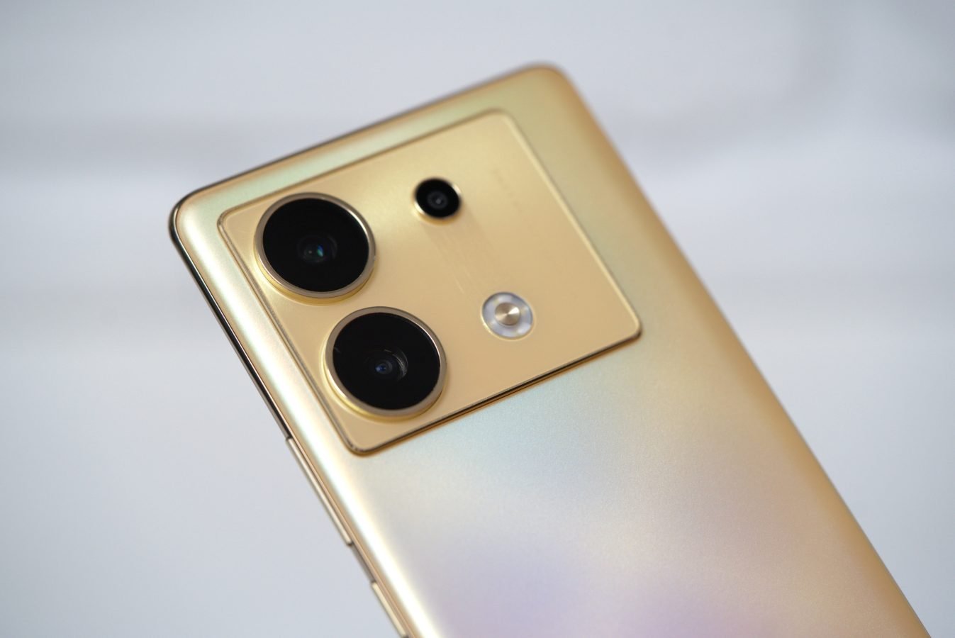 Infinix zapowiada nowy, mocarny smartfon dla graczy